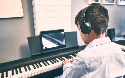 It's True, You Can Learn Keyboard Classes for Beginner Online